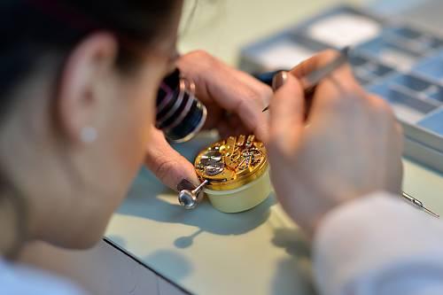 Craftsmanship of Mechanical Watchmaking and Art Mechanics | Intangible ...